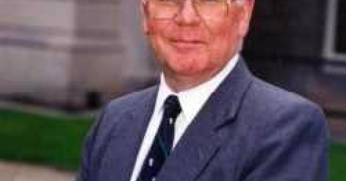 Sir Robert Shields, FRCP Edin | Royal College of Physicians of Edinburgh